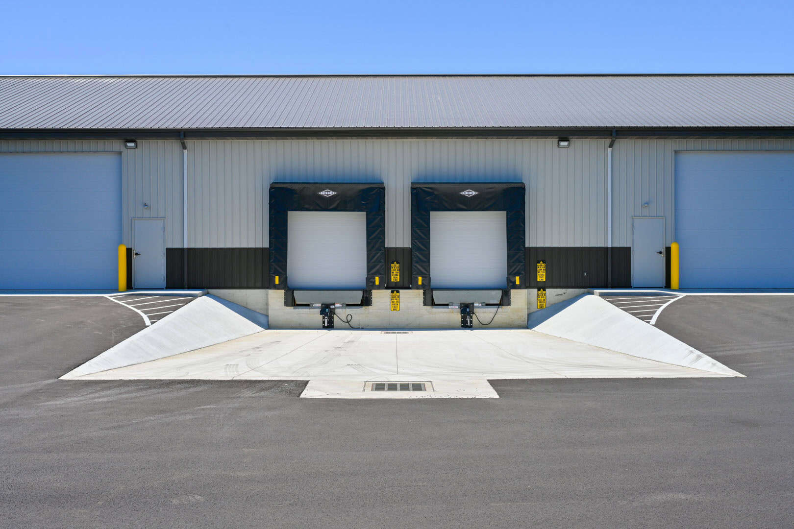 Edge of Dock Levelers | Swiss Construction